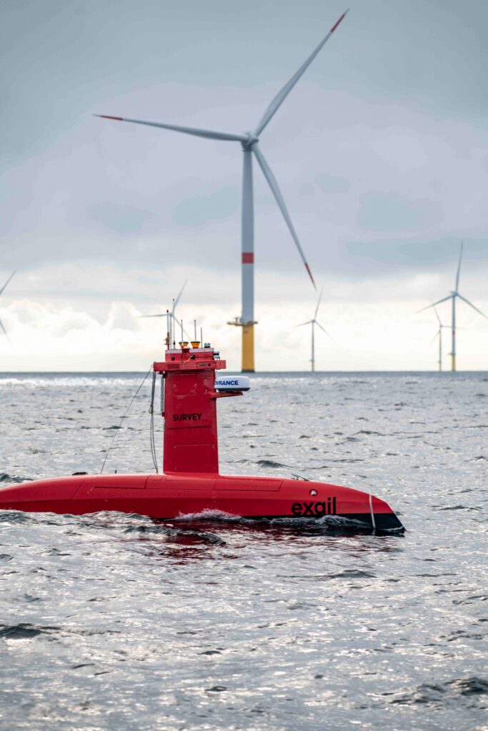 DriX(ドリックス) 先進的な水上ドローンの紹介 - 株式会社オーシャンウィングスWEBサイト